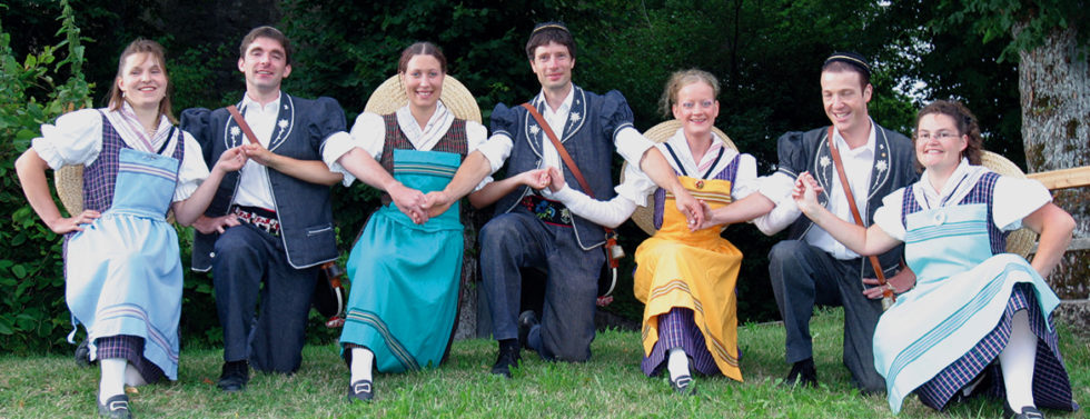 COSTUMES - Les Coraules